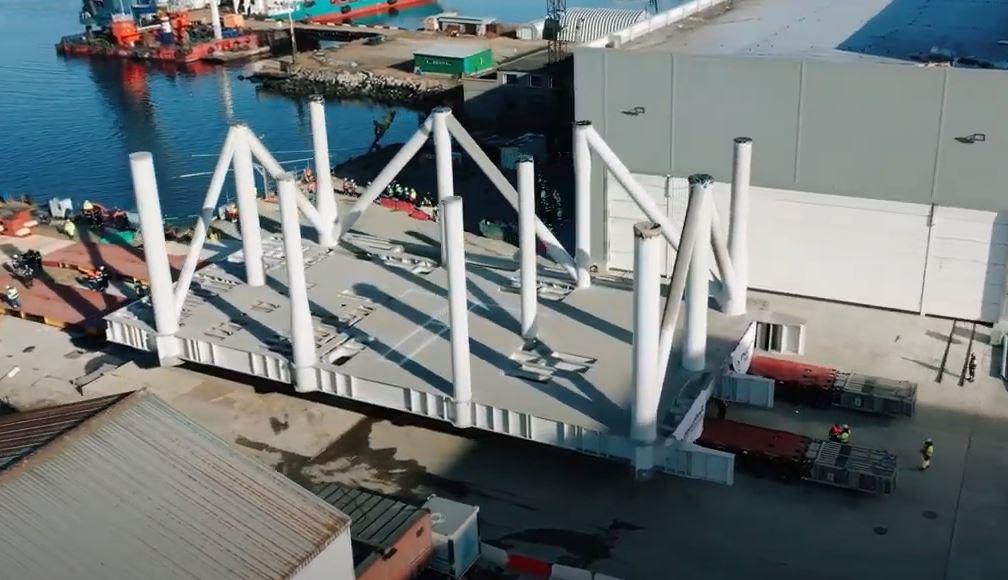 Low temperatures during a 1,000 tons move in Russia - Self-propelled ...